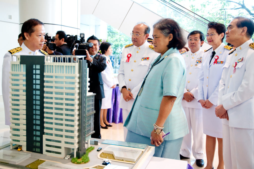 ประวัติความเป็นมาของโรงพยาบาล - Hospital for Tropical Diseases